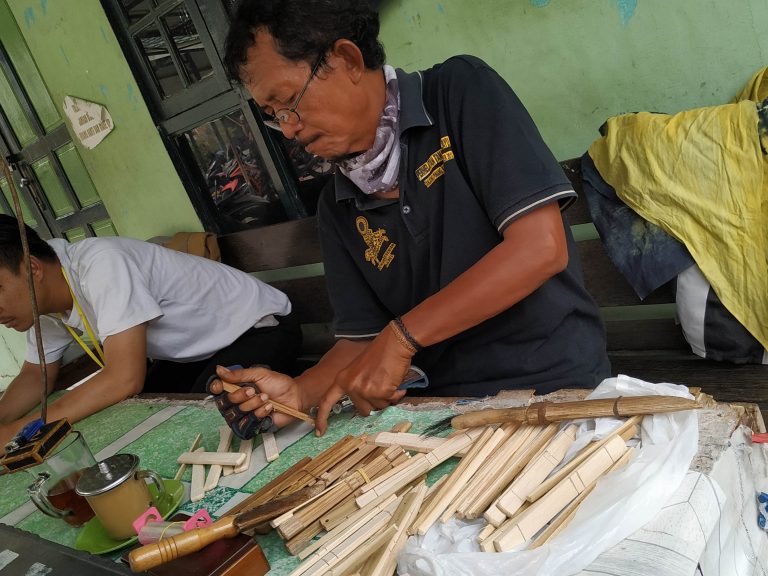 Kuriding Membawa Berkah - maknanews